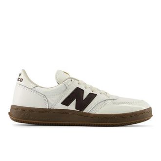 New Balance Unisexe T500 en Blanc/Marron, Su&egrave;de/Mesh, Taille 38.5 Large