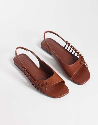 & Other Stories Flache Sandalen aus reinem Leder in Braun mit Knotendetail