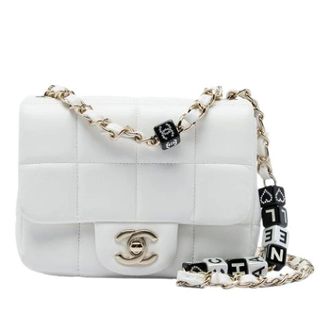 Chanel Sac bandouli&egrave;re matelass&eacute; vintage en cuir dagneau pr&eacute;-poss&eacute;d&eacute; - Femme - Pre-owned - Blanc - Taille: ONE Size