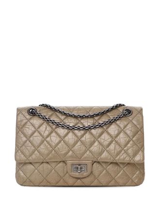 Chanel sac port&eacute; &eacute;paule Reissue 2.55 Double Flap 226 en cuir de veau Aged (2012-2013) - Marron