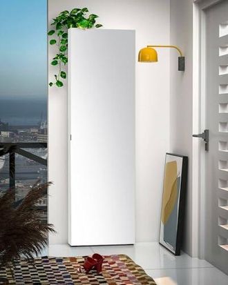 Dmora Schuhschrank Makhado, Schuhregal, Mehrzweck-Eingangsgarderobe, M&ouml;bel f&uuml;r Schuhe, Made in Italy, 60x19h200 cm, Gl&auml;nzendes Wei&szlig;