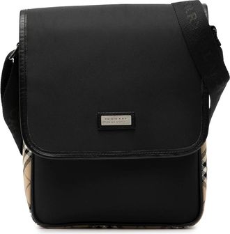 Burberry Hobo Bags - Nova Check Trimmed Nylon Flap Crossbody - Gr. unisize - in Schwarz - f&uuml;r Damen