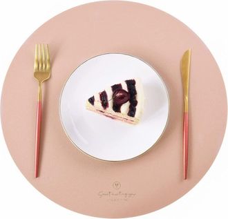 Railonch Abwischbar Rund Gro&szlig; Leder Platzsets, 4 St&uuml;ck 38cm Tischsets, Hitzebest&auml;ndigen Rutschfesten Platzdeckchen f&uuml;r Hause K&uuml;che Restaurant (Rosa,4)