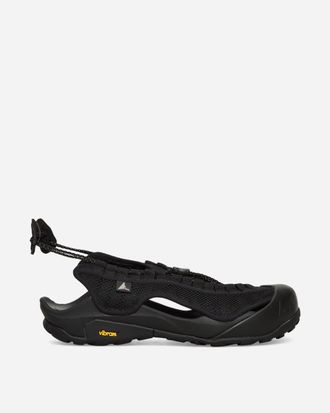 Roa Arpy Weaved Sandals Black