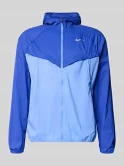 Nike Trainingsjacke mit Logo-Print und Kapuze