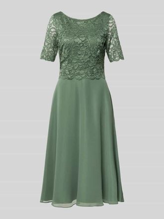 Vera Mont Tailliertes Cocktailkleid mit Spitzenbesatz