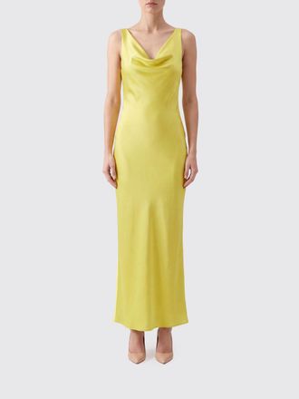 Norma Kamali Robe nuisette midi en satin &agrave; col V et &eacute;paules d&eacute;nud&eacute;es