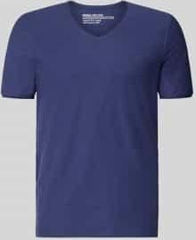 Mc Neal T-Shirt mit V-Ausschnitt und Rollsaum