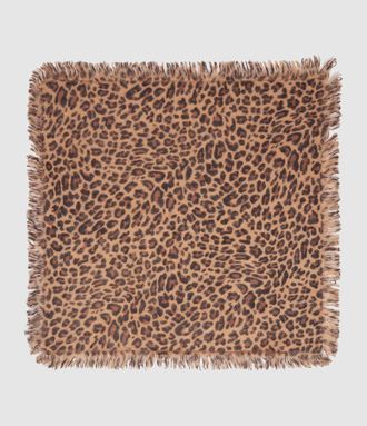 From Future Foulard Leopard