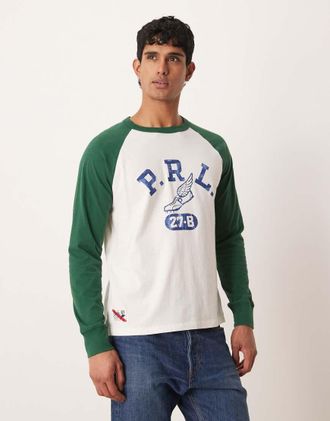 Polo Ralph Lauren Raglan-T-Shirt in Wei&szlig; und Gr&uuml;n mit P-Wing-Print im College-Design