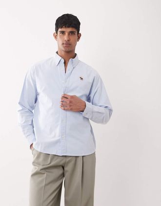 Abercrombie & Fitch Chemise Oxford avec logo embl&eacute;matique - Bleu