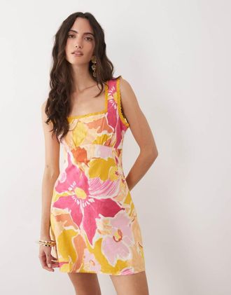 Nobody's Child Ciara - Robe courte en lin m&eacute;lang&eacute; &agrave; encolure carr&eacute;e - Rose fleuri