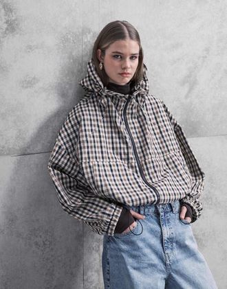 Asos Bomberjacke in Steinbeige mit Ballonsaum, mehrfarbigem Karomuster und Kapuze-Neutral