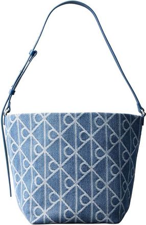 Calvin Klein Sac seau en denim &agrave; logo embl&eacute;matique sur lensemble - Bleu moyen d&eacute;lav&eacute;
