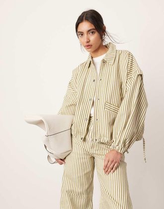 Asos Bomber en denim ray&eacute; avec col - Vert/blanc-Multicolore