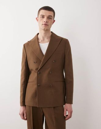 Asos Veste de costume ajust&eacute;e en lin majoritaire &agrave; double boutonnage - Marron fonc&eacute;-Brown