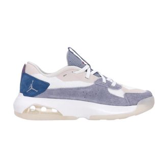 Nike Jordan Low Sneaker mit reflektierenden Details und D&auml;mpfung - - Sport - Herren - Mehrfarbig - 44 EU