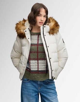 Superdry Everest Bomberjacke mit Kapuze in Wollwei&szlig;