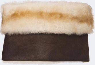 Gucci Cropped Off-Shoulde-Top aus Shearling