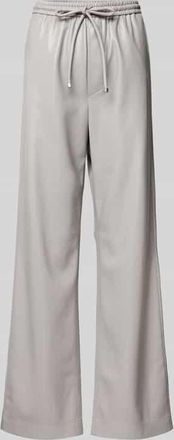 Nanushka Relaxed Fit Stoffhose in Leder-Optik