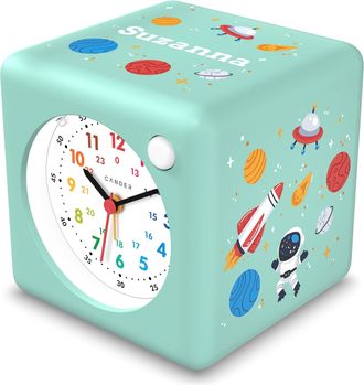 Cander Berlin MNU 1310 A Kinderwecker personalisiert lautlos mit Wunschnamen Licht Weltraum Jungen M&auml;dchen Kinderzimmer