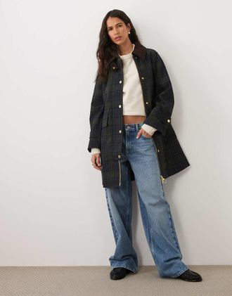 Barbour Sally wasserabweisende lange Jacke mit Tartan-Karo in Marineblau/Gr&uuml;n-Multi