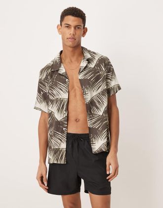 Calvin Klein Badeshorts in Schwarz mit Kordelzug-Gr&uuml;n