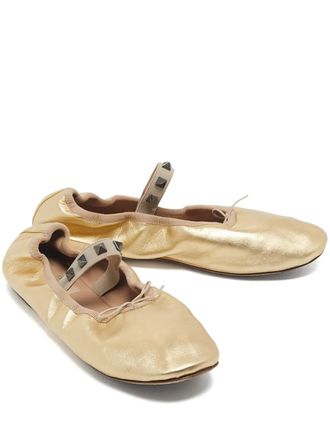Valentino Garavani ballerines Rockstud &agrave; d&eacute;tail de noeud - Or