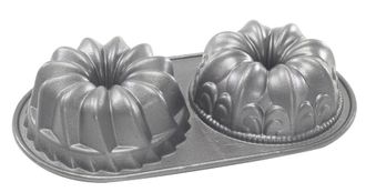 Nordic Ware 3D-Backform Duett f&uuml;r praktisches Backen von Mini-Gugelhupfkuchen
