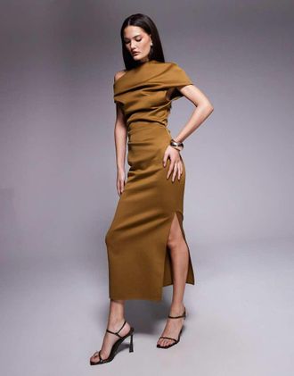 Asos Robe mi-longue structurée en imitation néoprène à épaule tombante - Marron-Brown