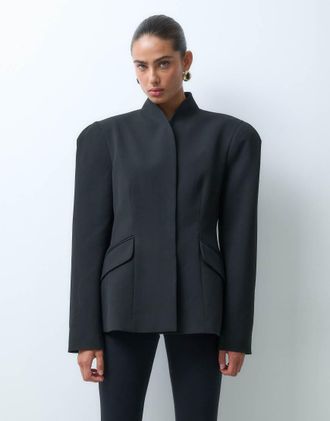 Asos blazer ajust&eacute; &agrave; &eacute;paules structur&eacute;es et taille cintr&eacute;e noir-Gris