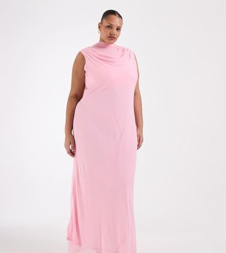 Tfnc Plus Bridesmaids - Hochgeschlossenes Maxikleid aus Chiffon in Rosa mit Schal-Detail