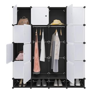 Woltu Kleiderschrank mit 16 W&uuml;rfeln, 4-F&auml;chern, Garderobenschrank aus Kunststoff in Schwarz-Wei&szlig;, mit 2 Kleiderstangen, Schlafzimmerschrank 148 &times; 35 &times; 165 c