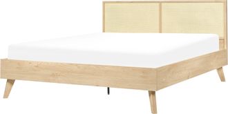 Beliani Bett Heller Holzfarbton Kopfteil Wiener Geflecht Lattenrost 160x200 cm Monpazier