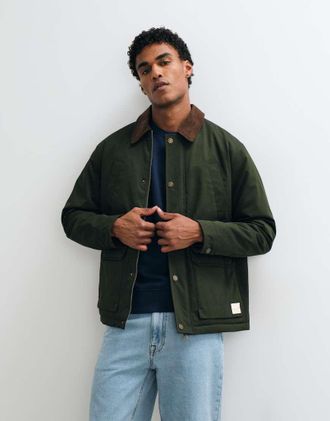 Jack & Jones veste de travail &agrave; double poche avec col en velours c&ocirc;tel&eacute;, vert fonc&eacute;