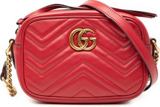 Gucci Hobo Bags - Mini GG Marmont Matelasse Leather Crossbody - Gr. unisize - in Rot - f&uuml;r Damen