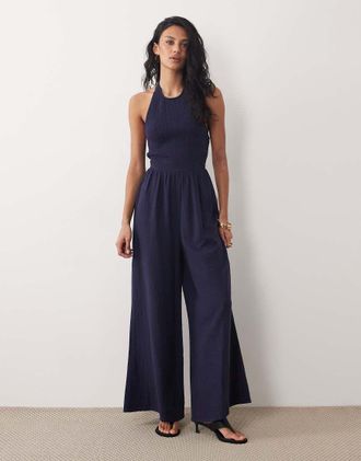 Nobody's Child Tizzy - Jumpsuit in Marineblau mit Neckholder und weitem Bein