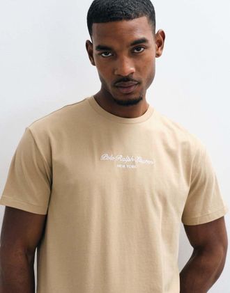 Polo Ralph Lauren t-shirt imprim&eacute; script NY en kaki-Vert
