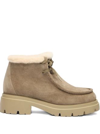 Stuart Weitzman Hudson shearling boots - Nude