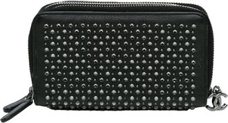Chanel Portemonnaie - Bull Leather Studded Zip Wallet - Gr. unisize - in Schwarz - f&uuml;r Damen