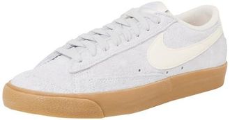 Nike Femme Blazer Low 77 Vintage Sneaker, Football Grey Pale Ivory Gum Light Brown, 37.5 EU