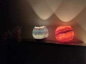 Maison Zoe Teelichthalter Alabaster-Stein Kugel Rund mittel Gr&uuml;n - handgeschnitzte Kerzenhalter - Deko - Windlichthalter