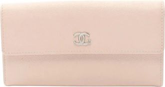 Chanel 2019 längliches Flap Portemonnaie aus Ziegenleder mit Blumendetail - Rosa