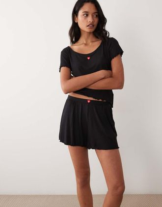 HUGO BOSS HUGO Red ensemble pyjama short avec logo coeur noir