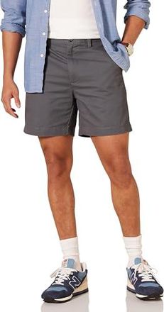 Amazon Essentials Short Chino Coupe Classique, Entrejambe 18 cm Homme, Charbon, 40W
