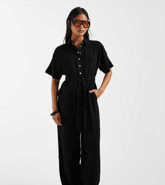 Only Petite Only Petite - Combinaison nou&eacute;e &agrave; la taille avec manches courtes - Noir