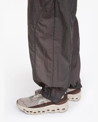 Arket Sneaker Cloudmonster Void Von ON -Lila