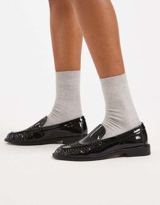 schuh Lorena - Loafer in schwarzer Lackoptik