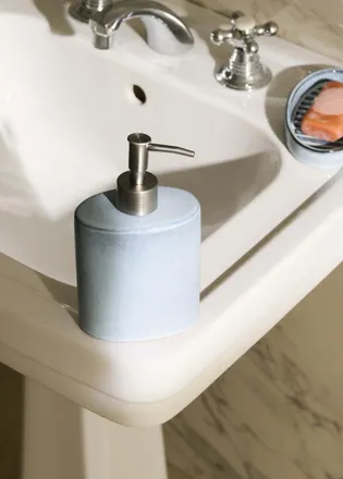 Mango Distributeur de savon ovale en c&eacute;ramique bleu ciel - Home - Taille unique - MANGO HOME