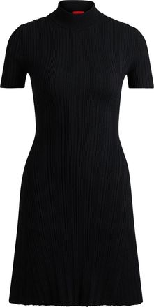 HUGO BOSS Geripptes Strickkleid mit Logo-Applikation - Schwarz